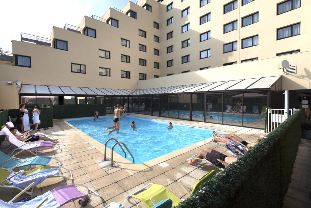 Hotel + Entradas Futuroscope