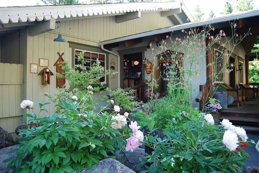 Narrow Gauge Inn
